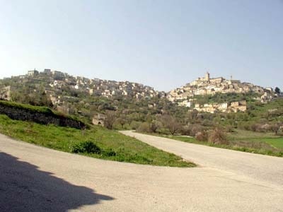 Capestrano L'Aquila and its province Abruzzo - Italy Traveller Guide