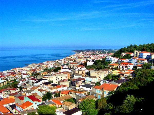 Cariati Cosenza and Crotone Calabria - Italy Traveller Guide