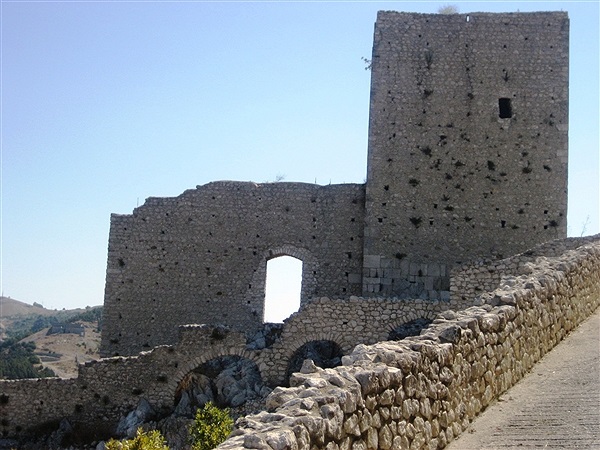 Diano Castello Coast of the Flowers Liguria - Italy Traveller Guide