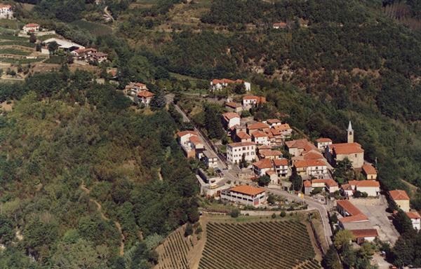 Loazzolo Monferrato and surroundings Piedmont - Italy Traveller Guide