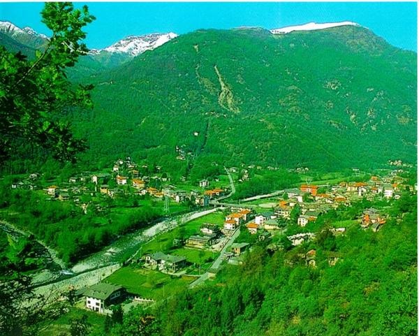 Locana Canavese area Piedmont - Italy Traveller Guide