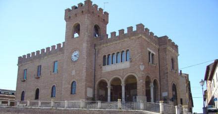 Mondolfo Marche's Coast Marche - Italy Traveller Guide