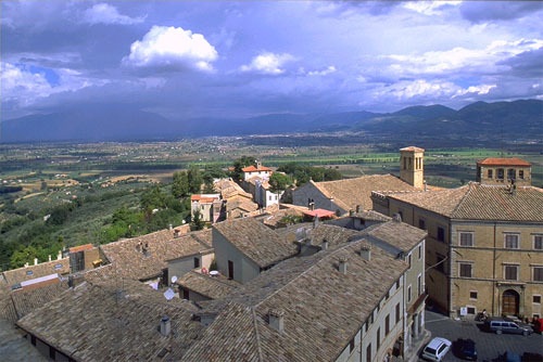 Montefalco Perugia Surroundings Umbria - Italy Traveller Guide