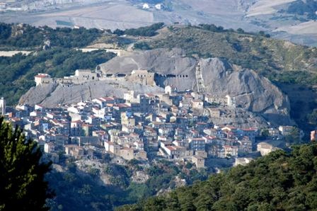 Sperlinga Sicily's hinterland Sicily - Italy Traveller Guide