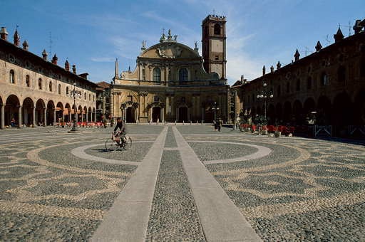 Vigevano Lomellina and Vigevano Lombardy - Italy Traveller Guide